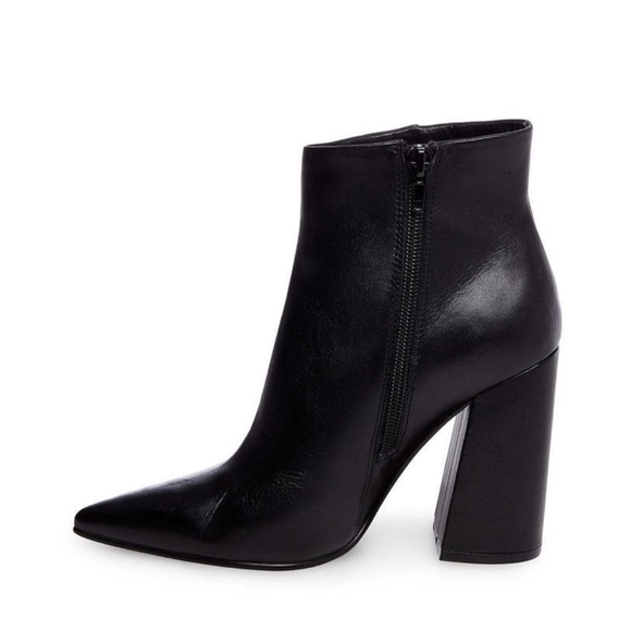 Steve Madden | Shoes | Steve Madden Leather Heeled Pointy Toe Booties ...